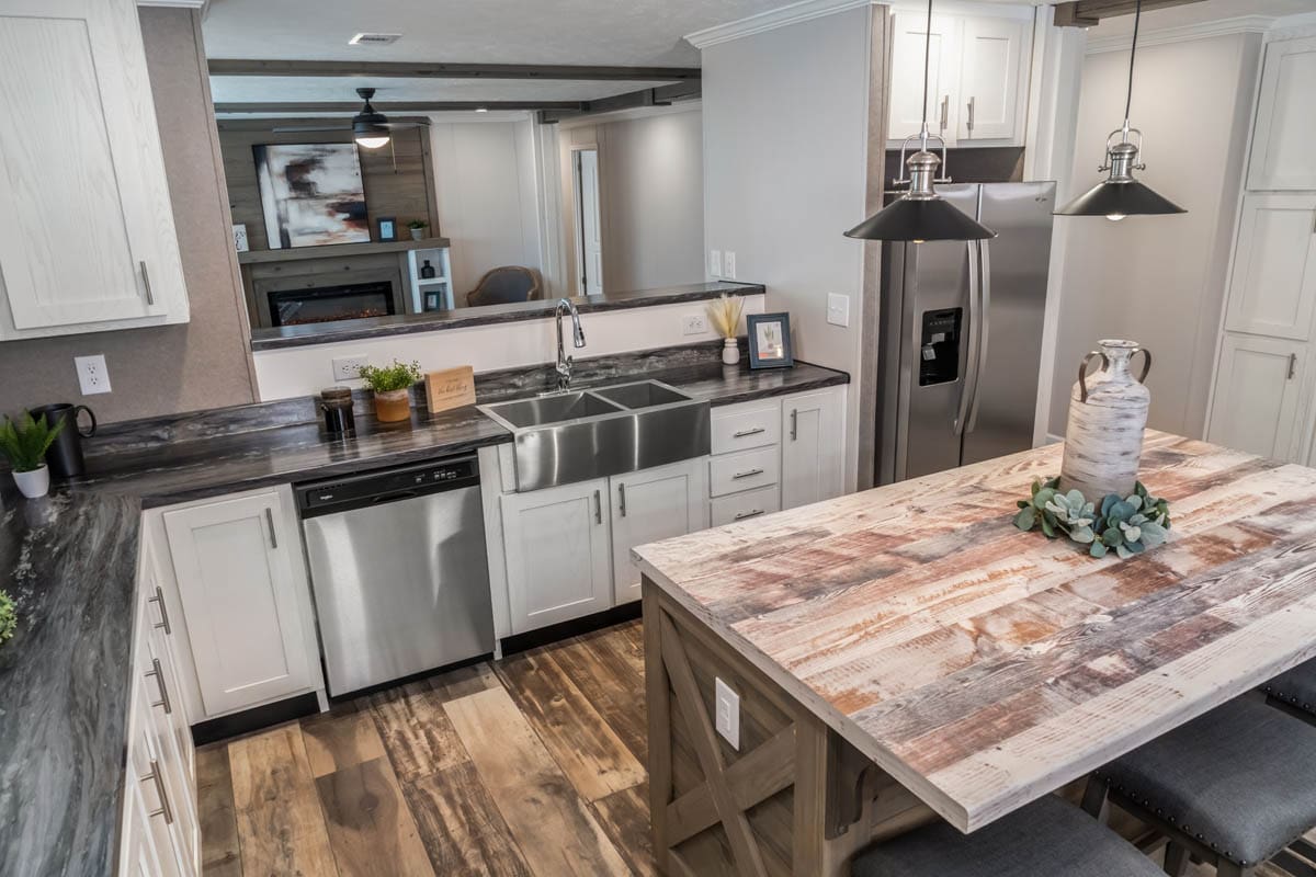 Ruby (Bravo) by Hamilton Home Builders | Mobile Home Made Easy