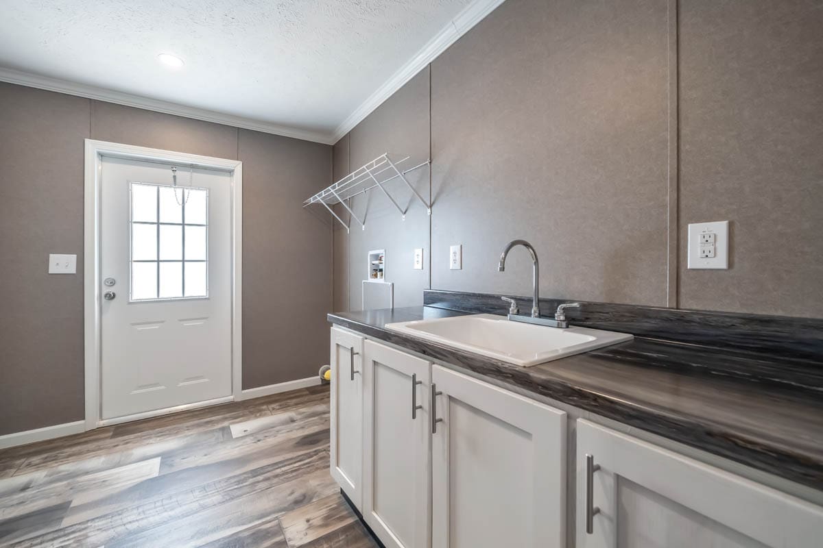 Ruby (Bravo) by Hamilton Home Builders | Mobile Home Made Easy