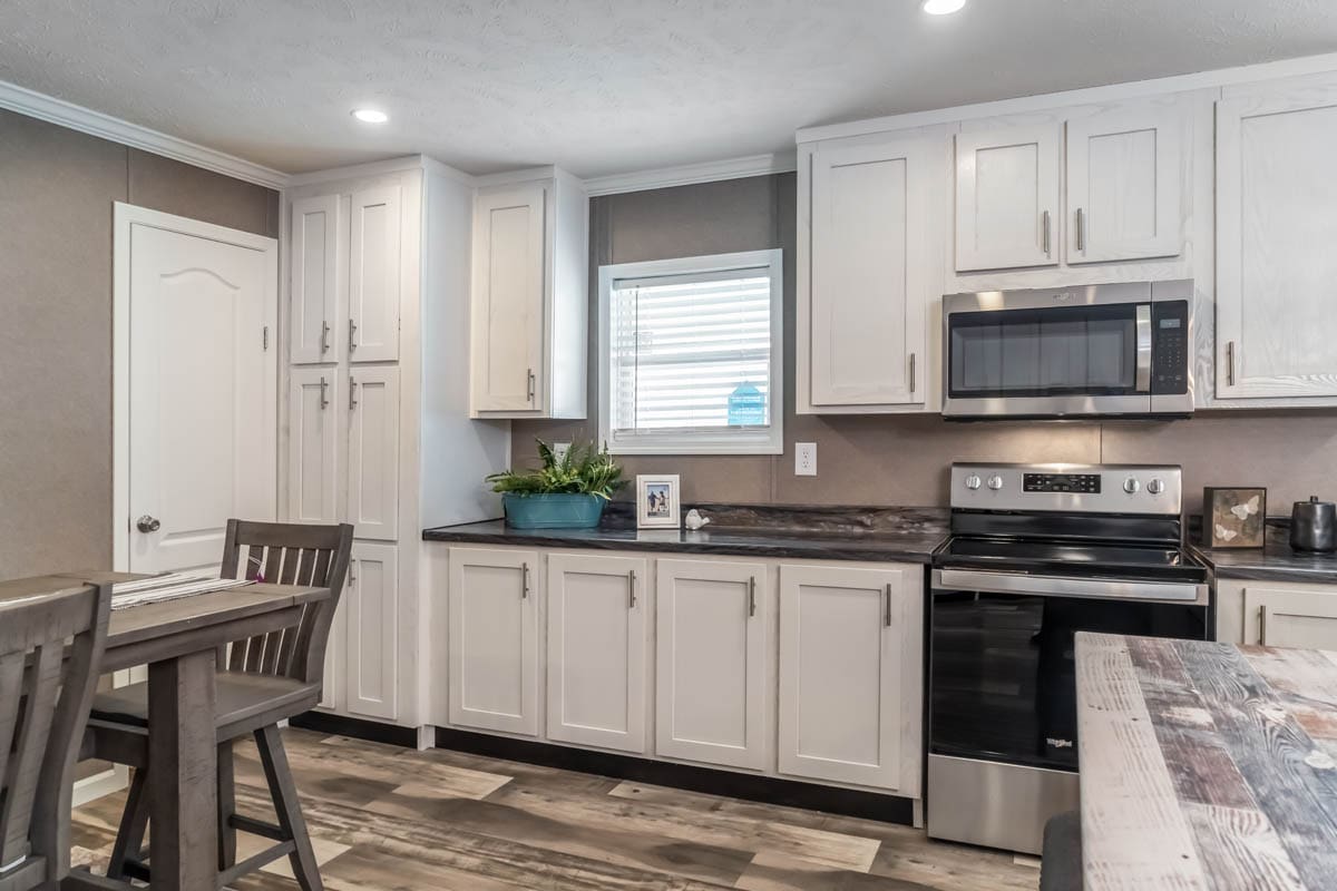 Ruby (Bravo) by Hamilton Home Builders | Mobile Home Made Easy