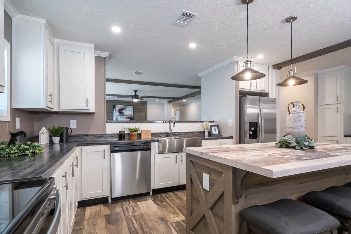 Ruby (Bravo) by Hamilton Home Builders | Mobile Home Made Easy